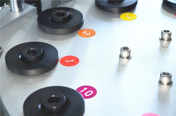 Peiriant llenwi tiwb cosmetig selio ultrasonic - Npoat.com